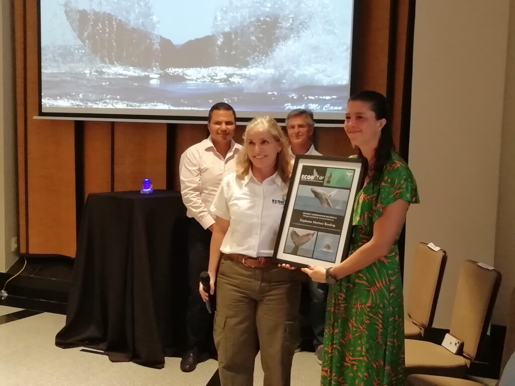 Logra hazaña de nado Stephanie Montero en la Bahía de Banderas ...